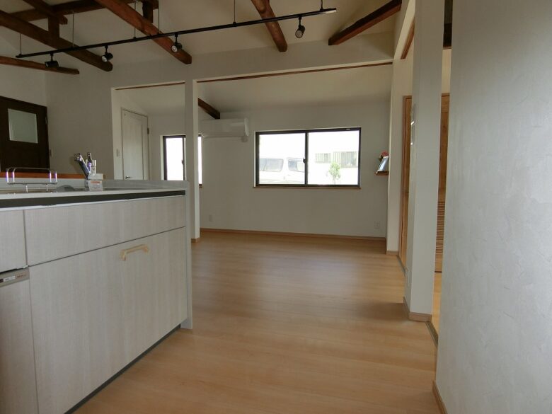 館山市船形 1LDK 【夕陽を愛でる海岸線へ100m】 | 南総ユニオン